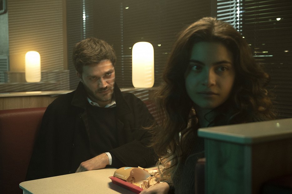 L'uomo sulla strada (2022) | ČSFD.cz