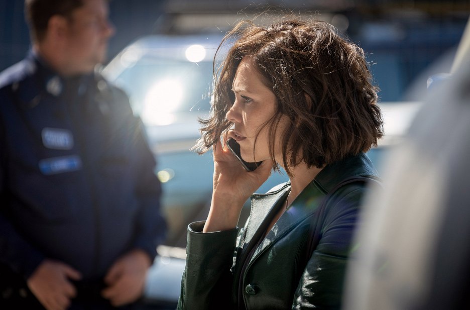 Helsinki Syndrome - Keskiviikko (S01E06) (2022) | ČSFD.cz