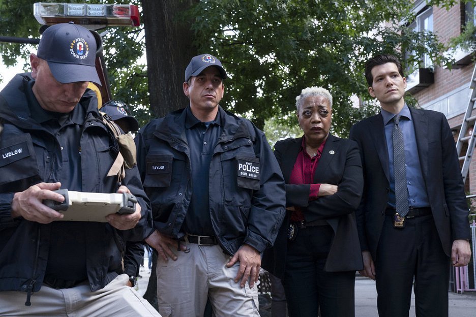 The Calling - Shomer (E05) (2022) | ČSFD.cz