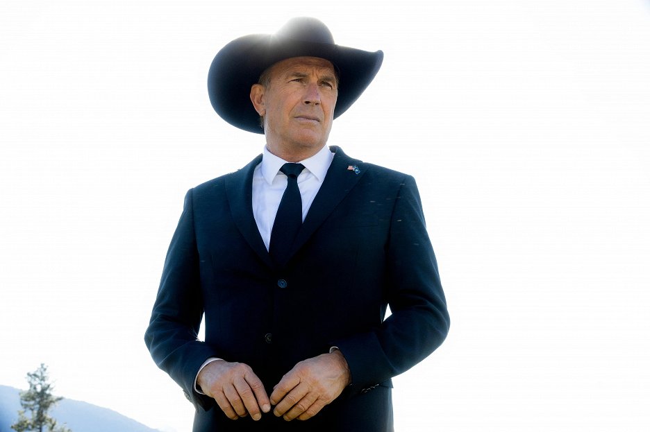 Yellowstone - Sto let je nic (S05E01) (2022) | ČSFD.cz