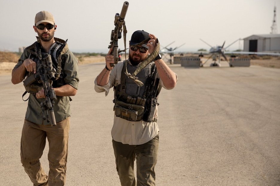 Tým SEAL - Damage Assessment (S06E09) (2022) | ČSFD.cz