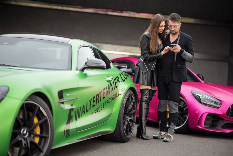 Die Temmers - Reich wie Scheich (2022) | ČSFD.cz