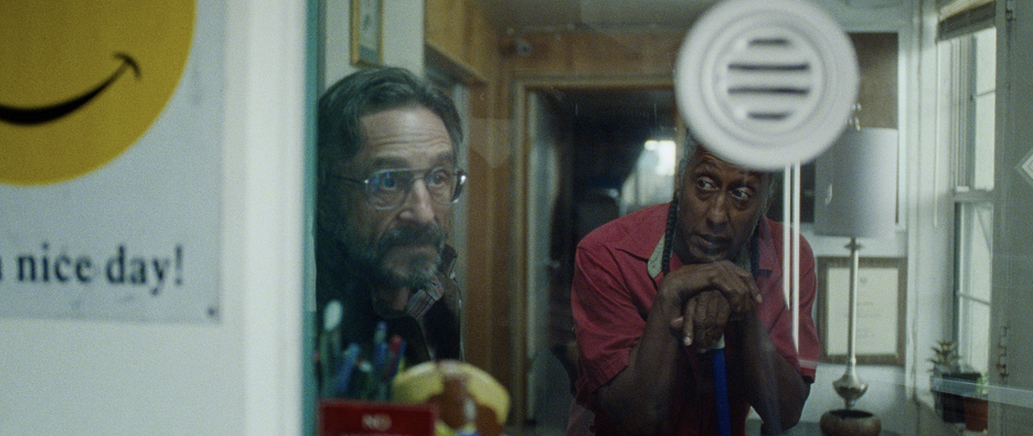 To Leslie (2022) | ČSFD.cz