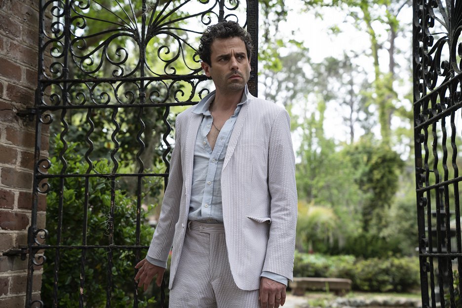 Panhandle - To Bell or Not to Bell? (E01) (2022) | ČSFD.cz