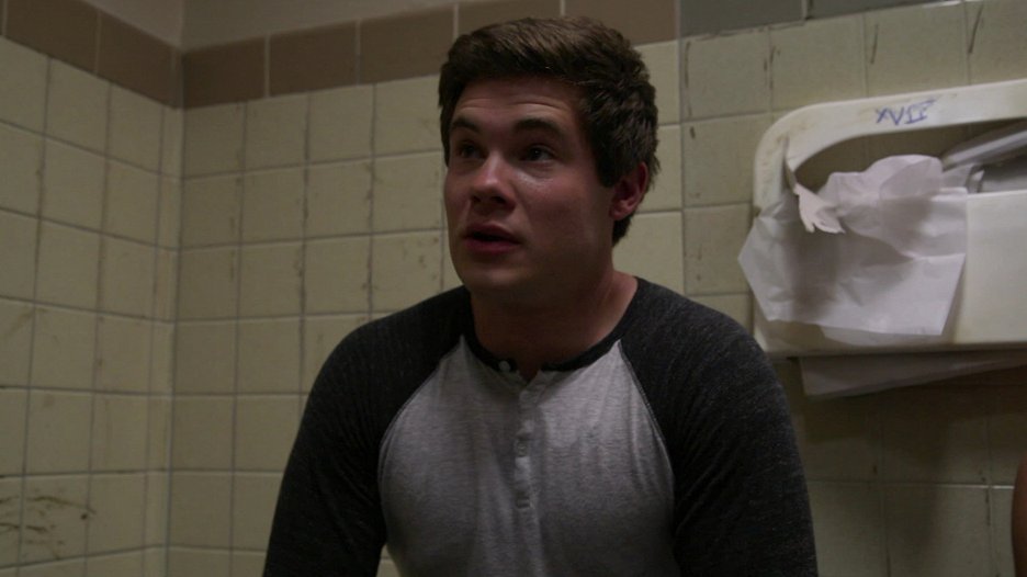 Workaholics - 6 Hours Till Hedonism II (S02E10) (2011) | ČSFD.sk