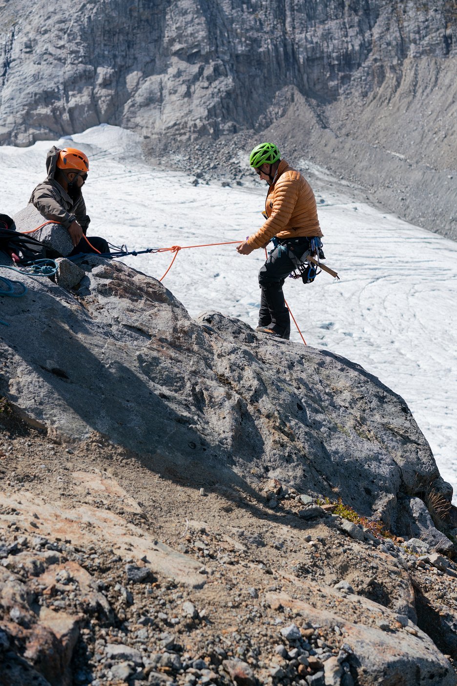 Prokletí mrtvého muže: Ztracené španělské zlato (2022) | Galerie - Ze ...