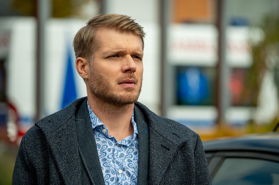 Na dobre i na złe - Prawdziwy ziom (S24E16) (2022) | ČSFD.cz