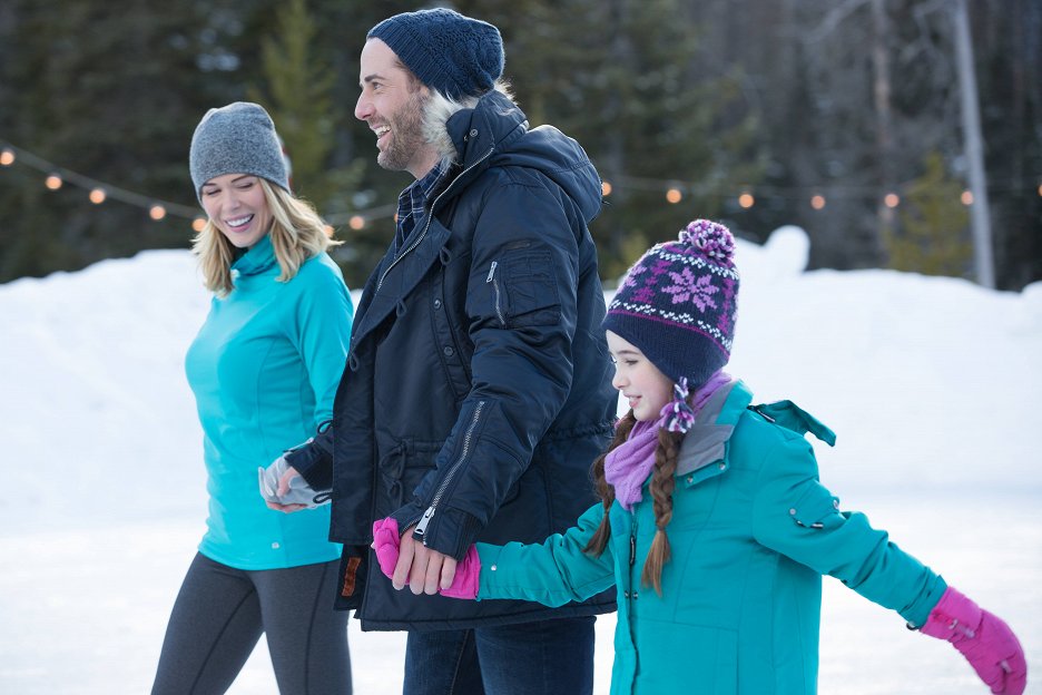 A Snow Capped Christmas (2016) | ČSFD.cz