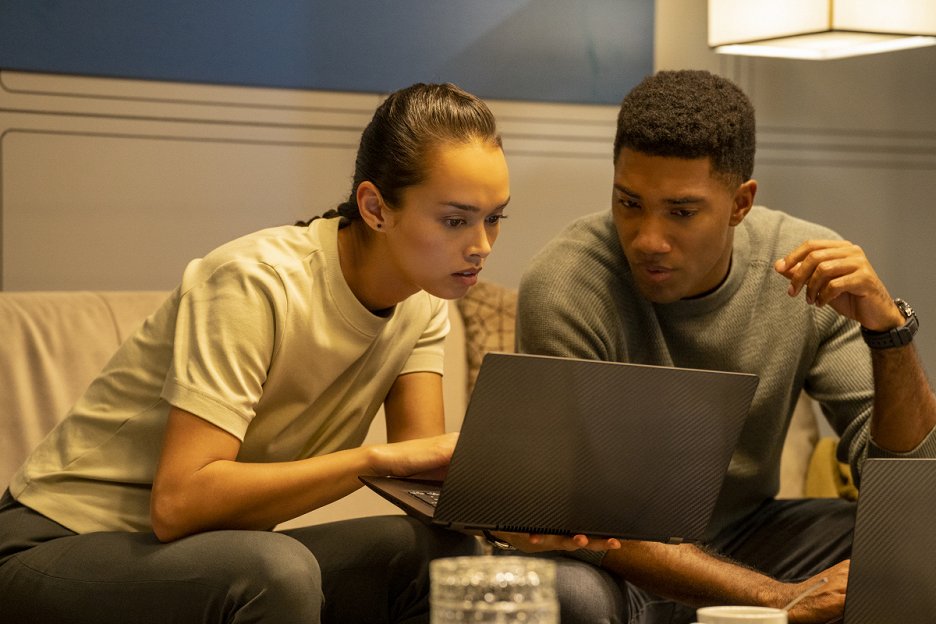 FBI: International - Tajemství jako zbraň (S01E03) (2021) | ČSFD.cz