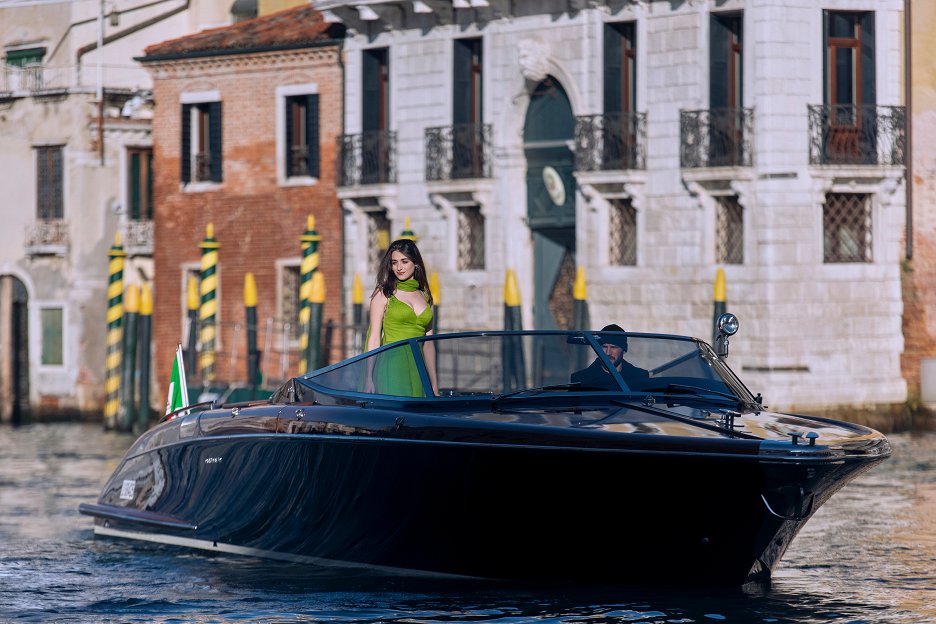 Pitomý Vánoce - Kola (S01E02) (2022) | Tvůrci | ČSFD.cz