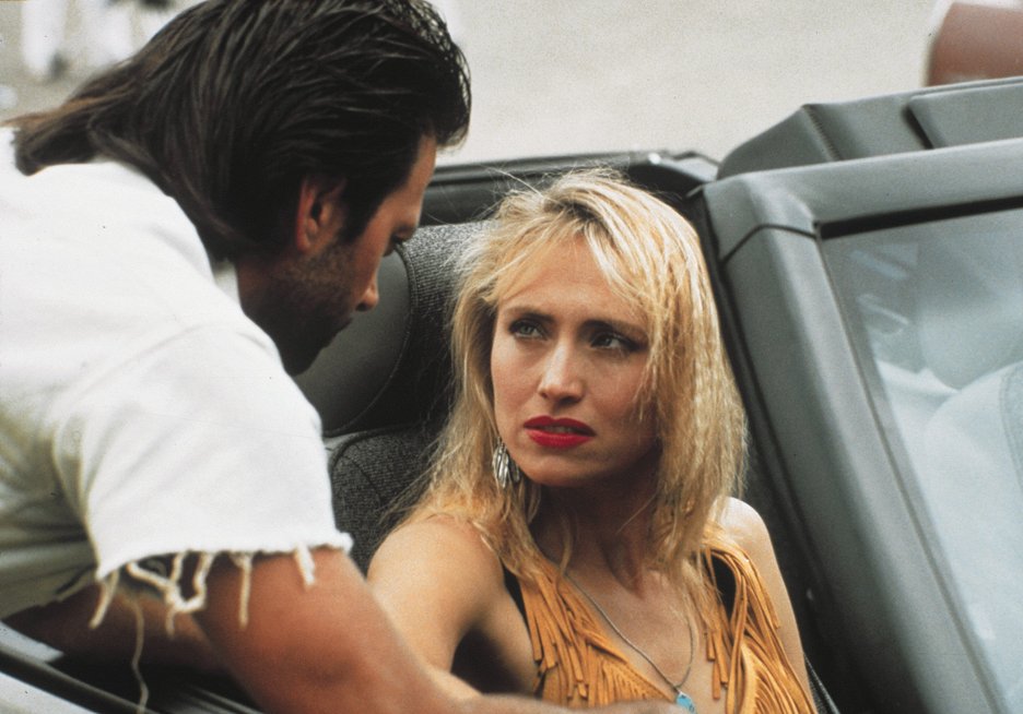 Darlanne Fluegel | Biografie | ČSFD.cz