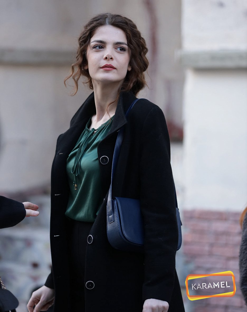 Esaret (2022) | ČSFD.cz