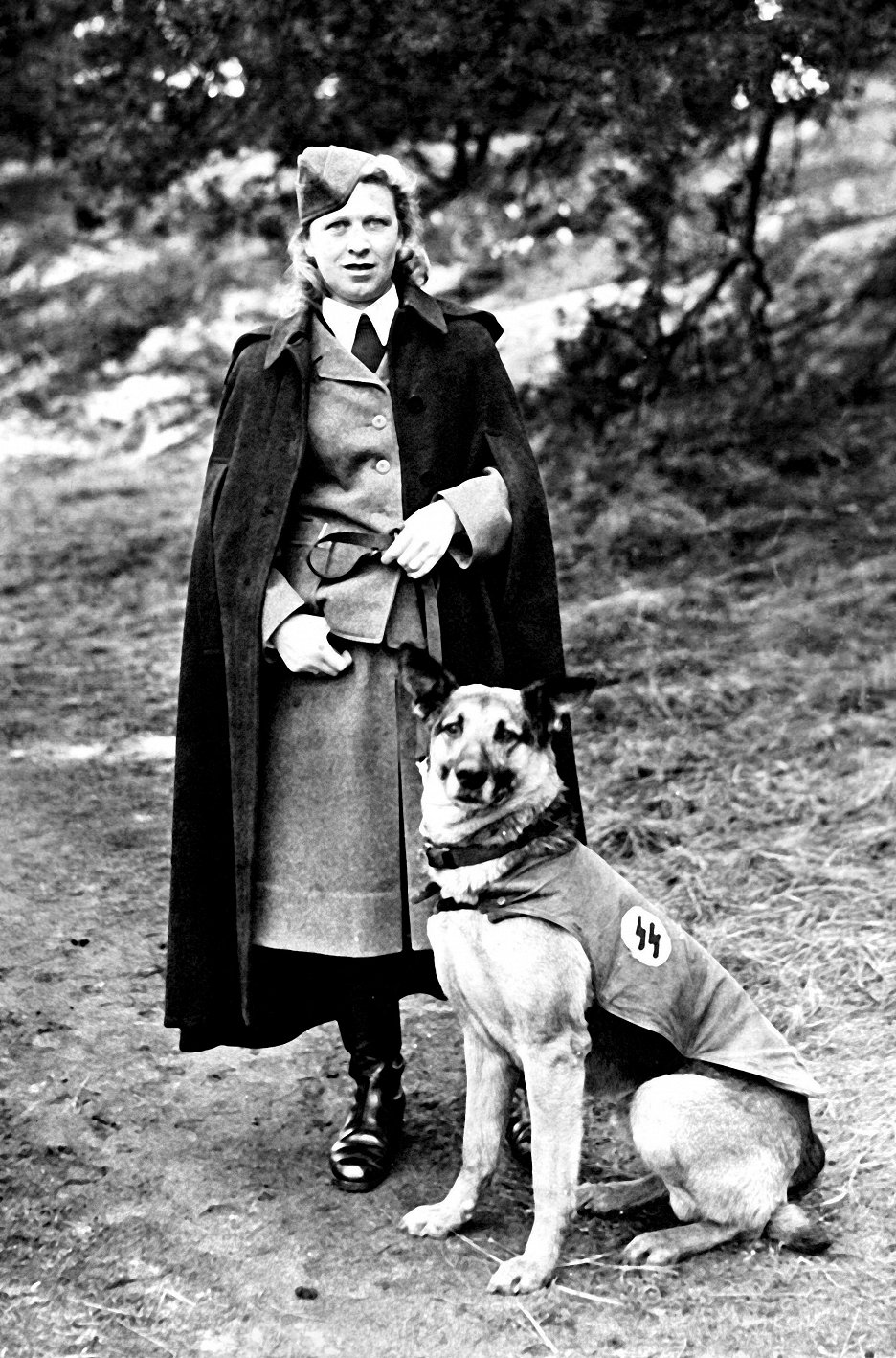 Women Under Hitler's Flag (2020) | ČSFD.cz