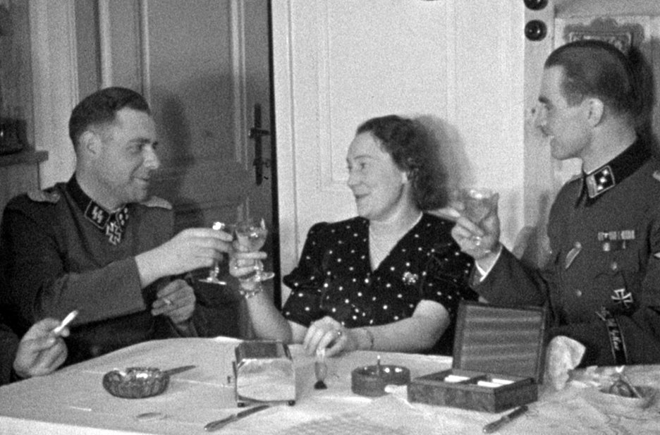 Women Under Hitler's Flag (2020) | ČSFD.cz