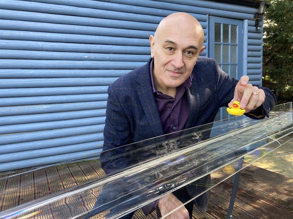Jak funguje život, vesmír a vůbec (2021) | ČSFD.cz