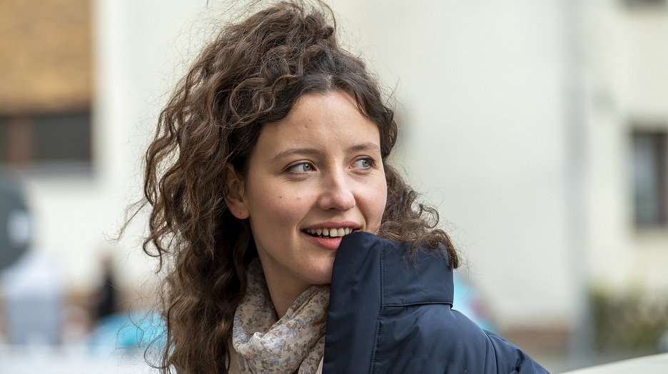 Lamia - Sein können, wie man ist (E06) (2022) | ČSFD.cz