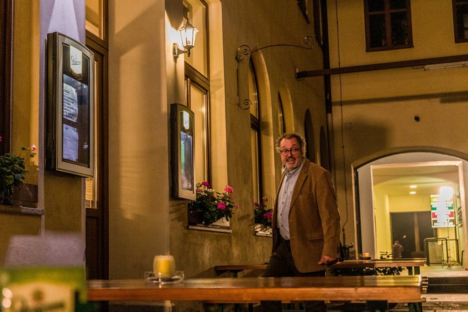 Příběhy starých hospod - Jižní Čechy (S01E05) (2023) | ČSFD.cz