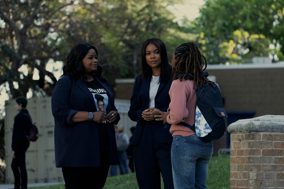 Truth Be Told - Do hrdla krásného ptáčka (S03E01) (2023) | Galerie - Z ...