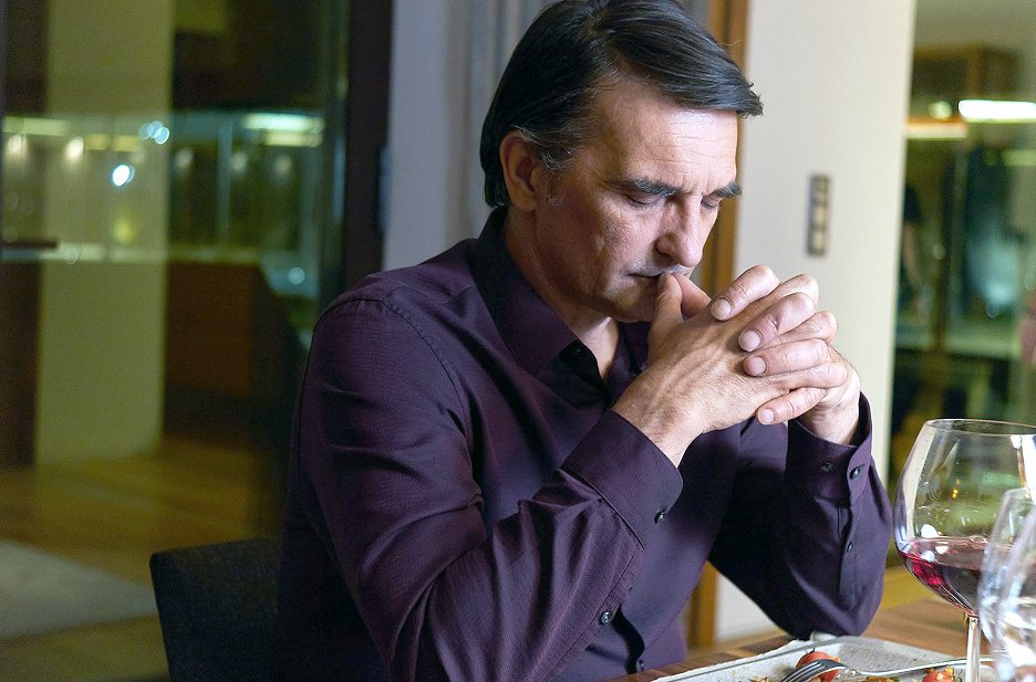 Ticho - Epizoda 3 (E03) (2021) | ČSFD.cz