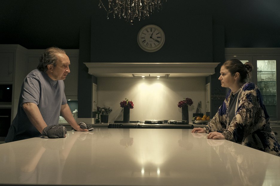 Napětí - Den dívek (E04) (2023) | ČSFD.cz