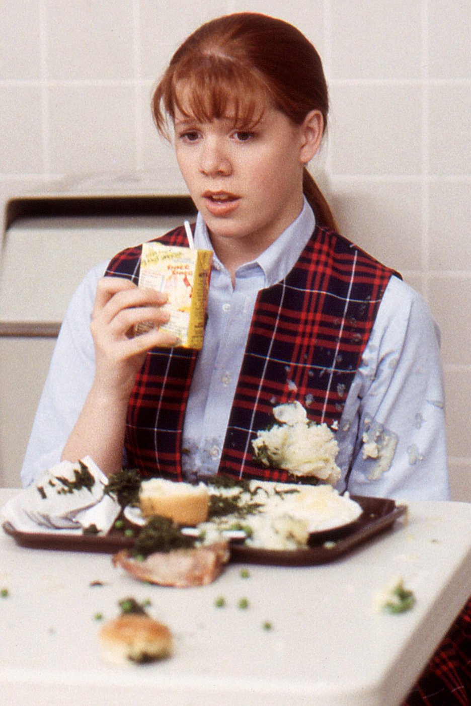 S dětmi na krku - Devil with a Plaid Skirt (S01E04) (2001) | ČSFD.cz