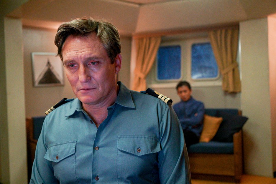 Abysses - Episode 8 (E08) (2023) | ČSFD.cz