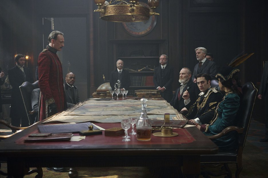 Carnival Row - Nový úsvit (S02E02) (2023) | Galerie - Z epizody | ČSFD.cz