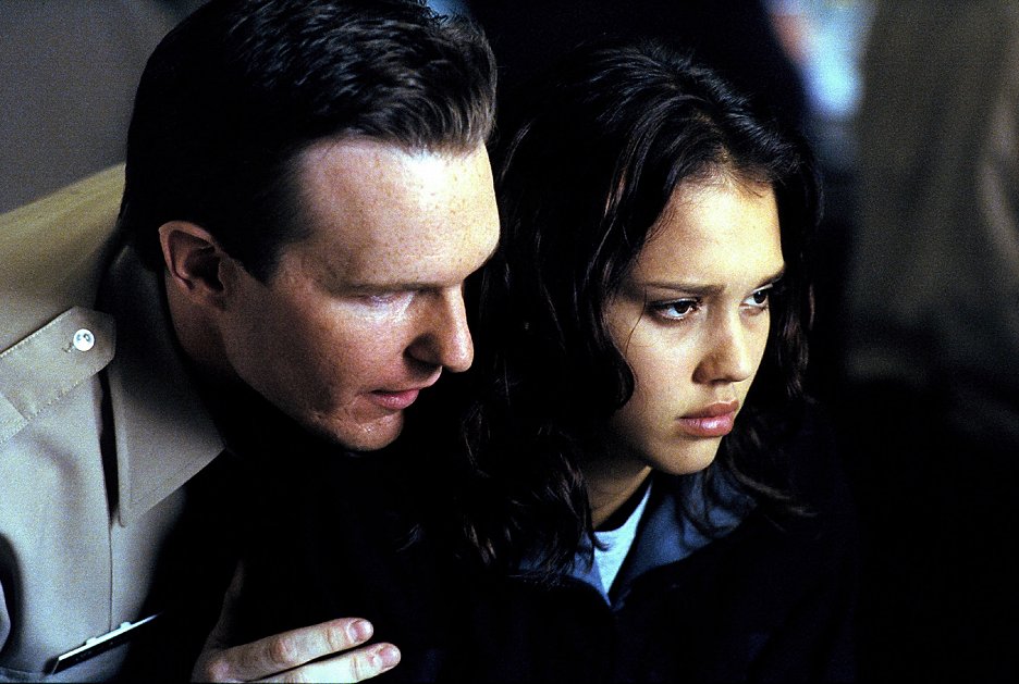 Černý anděl - Heat (S01E02) (2000) | ČSFD.cz