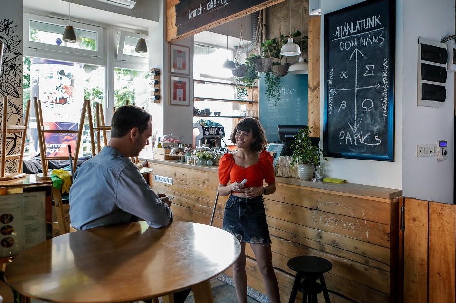 Apatigris - Episode 7 (S03E07) (2023) | ČSFD.cz