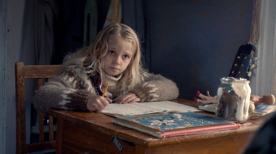 Černá voda - Nach dem Schweigen (E06) (2023) | ČSFD.cz