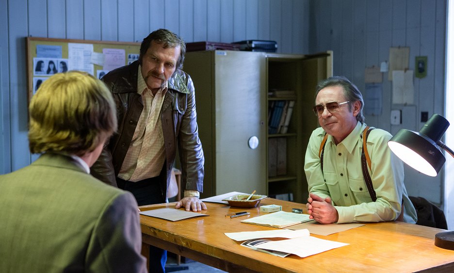 Volha - FOXTERIÉRY (E01) (2023) | ČSFD.cz