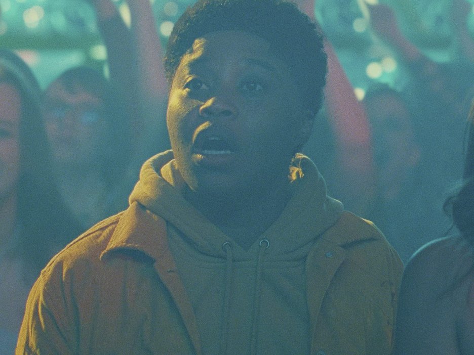 Roj - Pouze Bůh dělá šťastné konce (E07) (2023) | ČSFD.cz