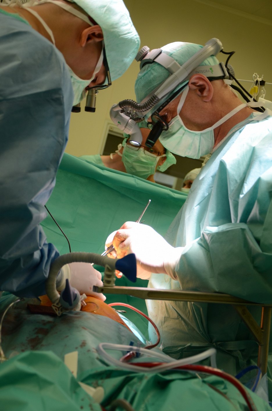 Mistři medicíny - Jan Vojáček (S02E10) (2023) | ČSFD.cz