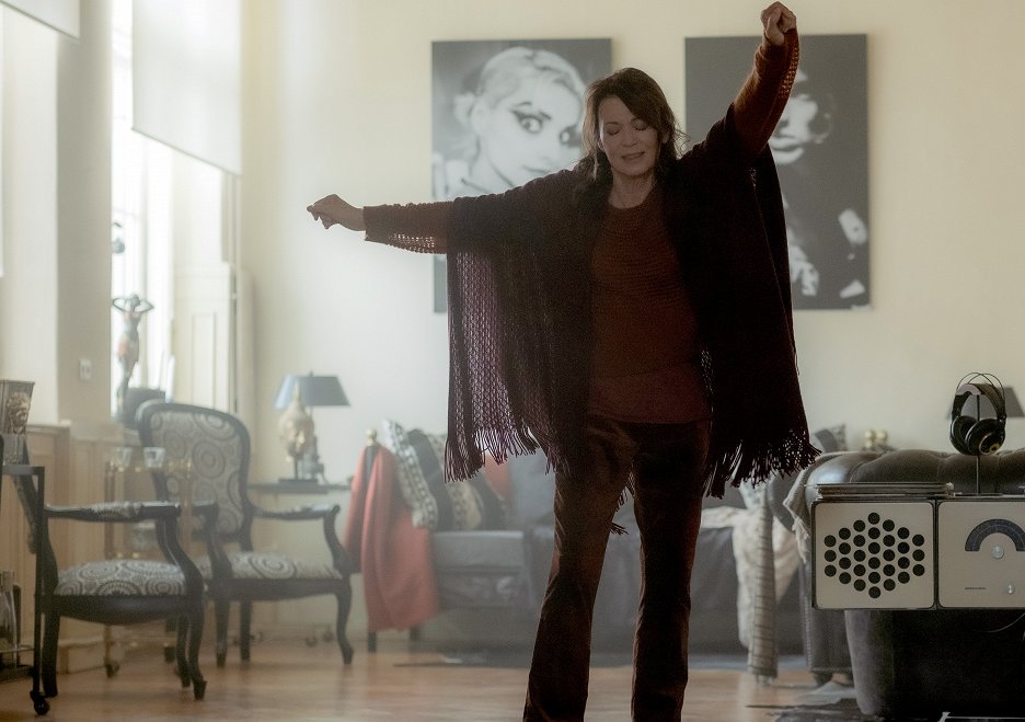 Und dann steht einer auf und öffnet das Fenster (2022) | ČSFD.cz