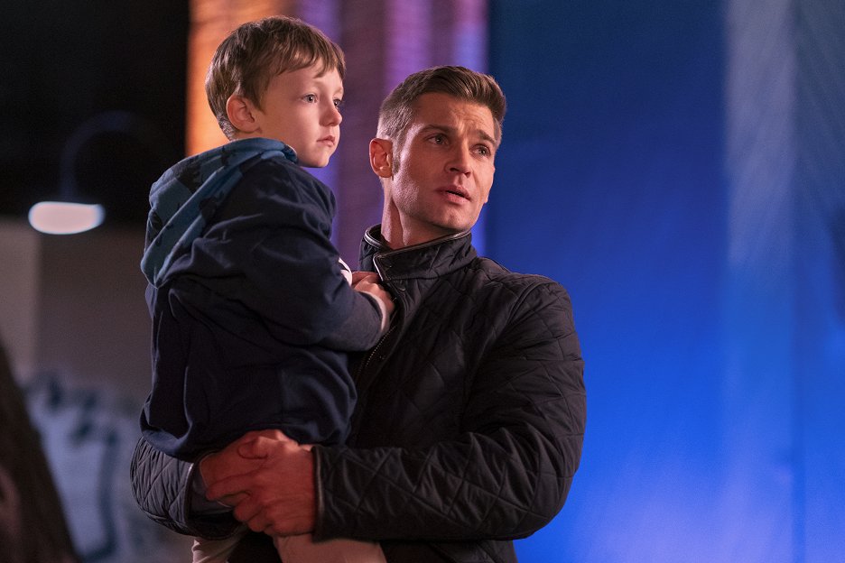 Sex/Život - Den v nebi (S02E06) (2023) | ČSFD.cz