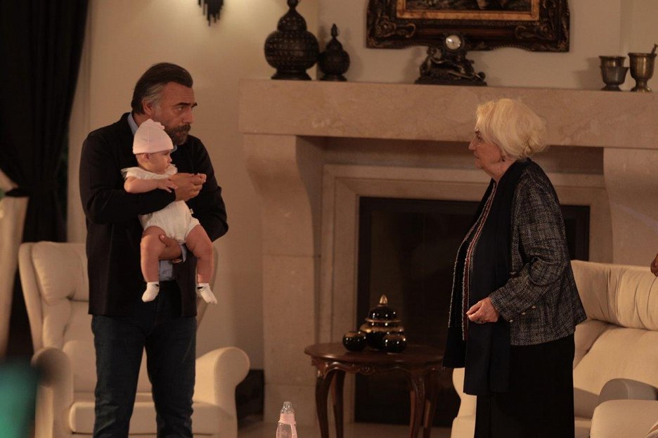 Eşkiya Dünyaya Hükümdar Olmaz - Episode 1 (S06E01) (2020) | ČSFD.cz