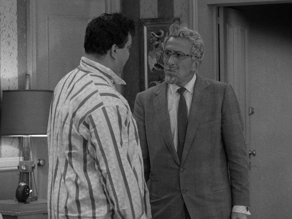 The Honeymooners - The Sleepwalker (E06) (1955) | ČSFD.cz