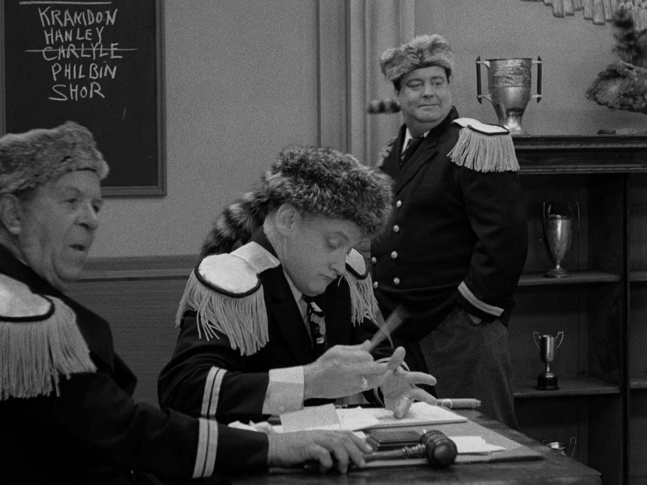 The Honeymooners - The Deciding Vote (E11) (1955) | ČSFD.cz