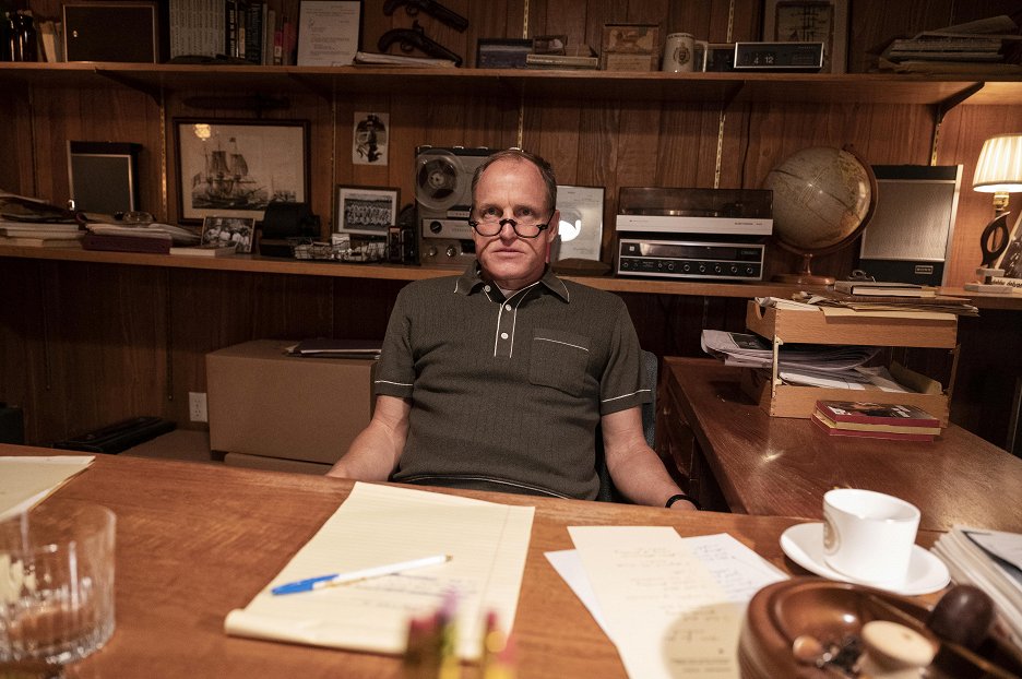 Instalatéři z Bílého domu - Vloupání v Beverly Hills (E01) (2023) | ČSFD.cz