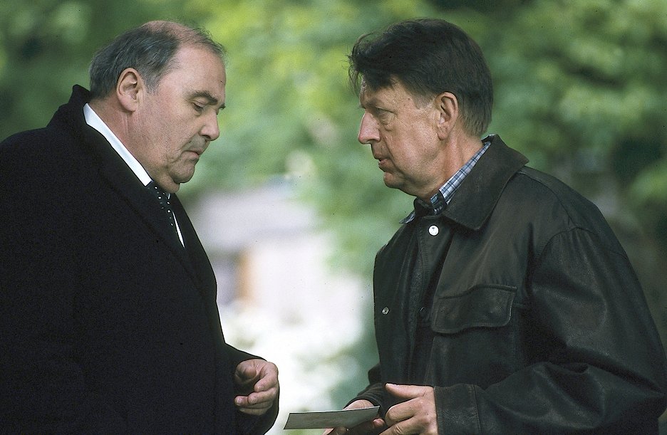 Poslední svědek - Der grüne Diamant (S06E02) (2004) | ČSFD.cz