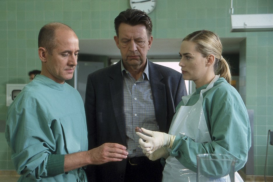 Poslední svědek - Das weiße Rauschen (S06E05) (2004) | ČSFD.cz