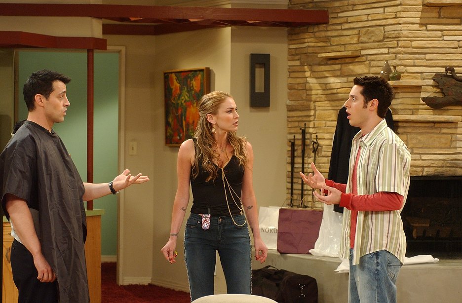 Joey - Pilot (S01E01) (2004) | ČSFD.cz