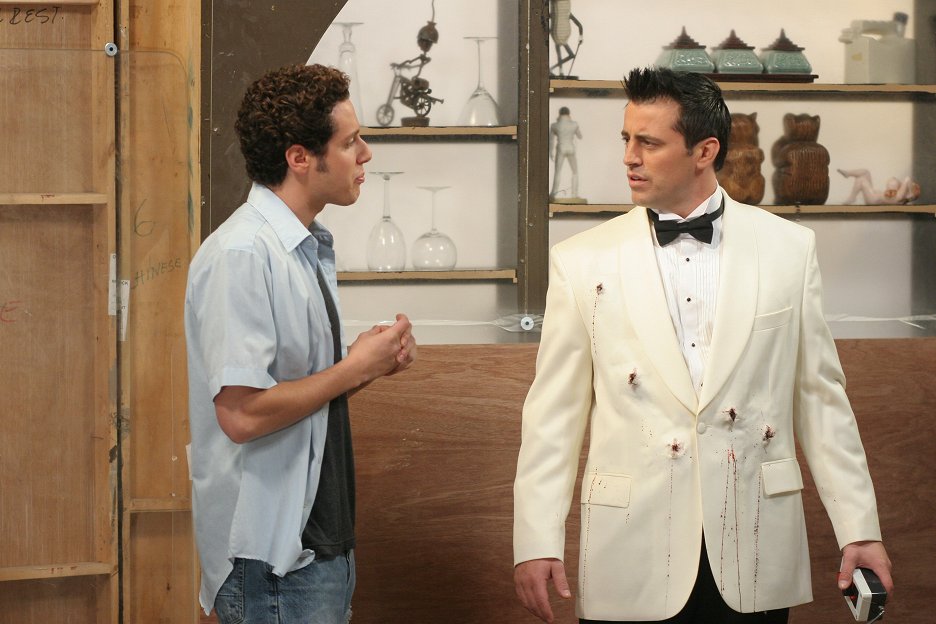 Joey - Joey a poker (S02E07) (2005) | ČSFD.cz