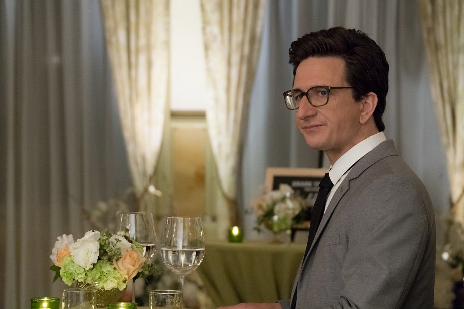 Love - Sarah from College (S03E07) (2018) | ČSFD.cz