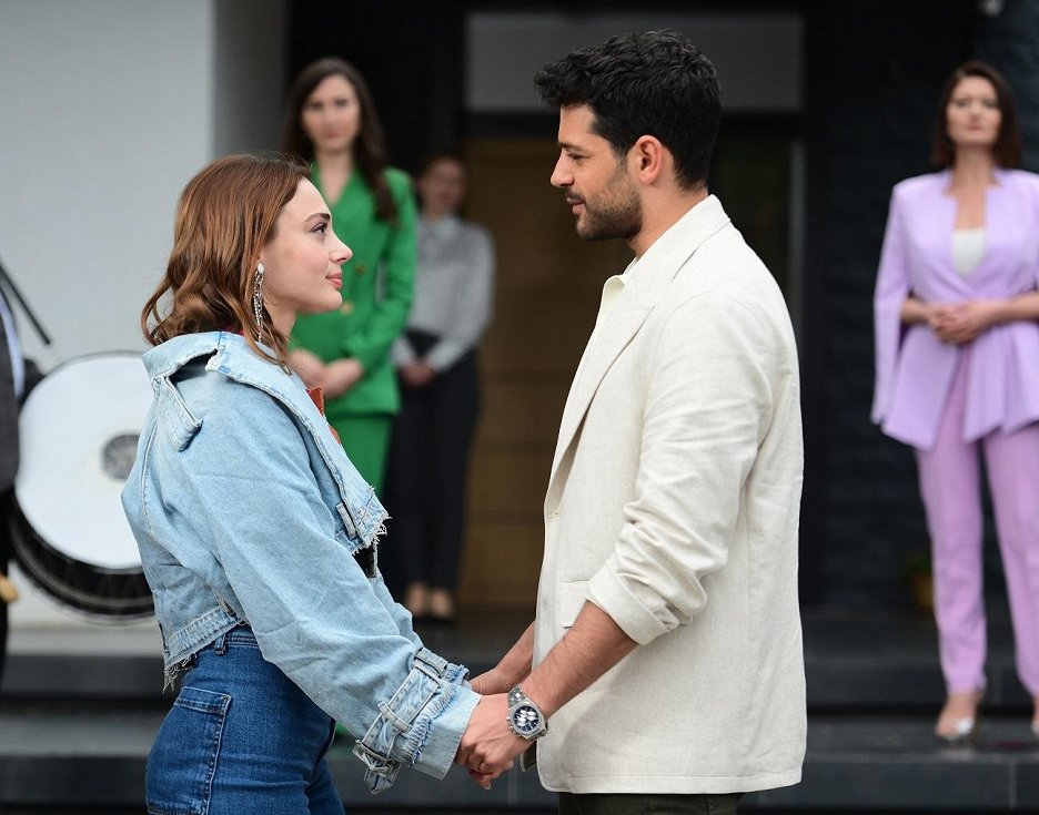 Veda Mektubu - Episode 11 (E11) (2023) | ČSFD.cz