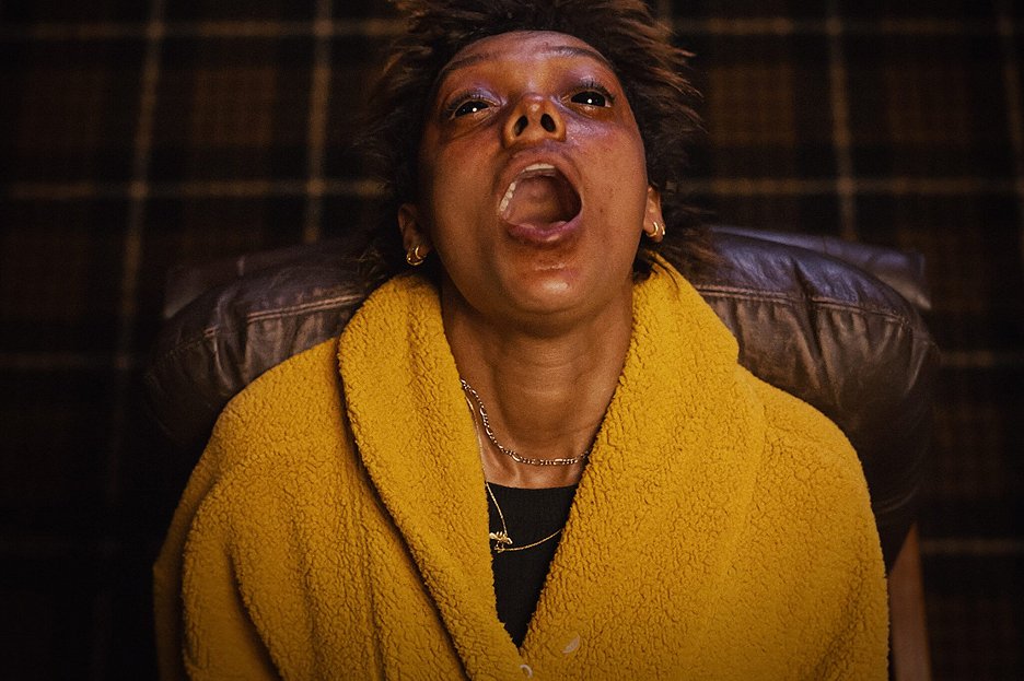 Mluv se mnou (2022) | ČSFD.cz