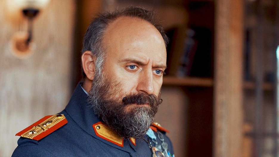 Vatanım Sensin - Episode 23 (S02E23) (2018) | ČSFD.cz