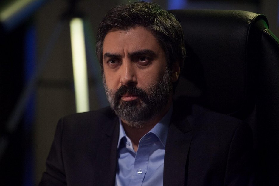Kurtlar Vadisi: Pusu - Episode 14 (S09E14) (2015) | ČSFD.cz