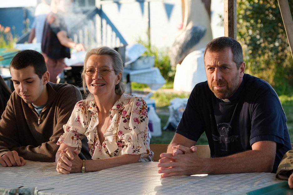 One Summer (2023) | ČSFD.cz