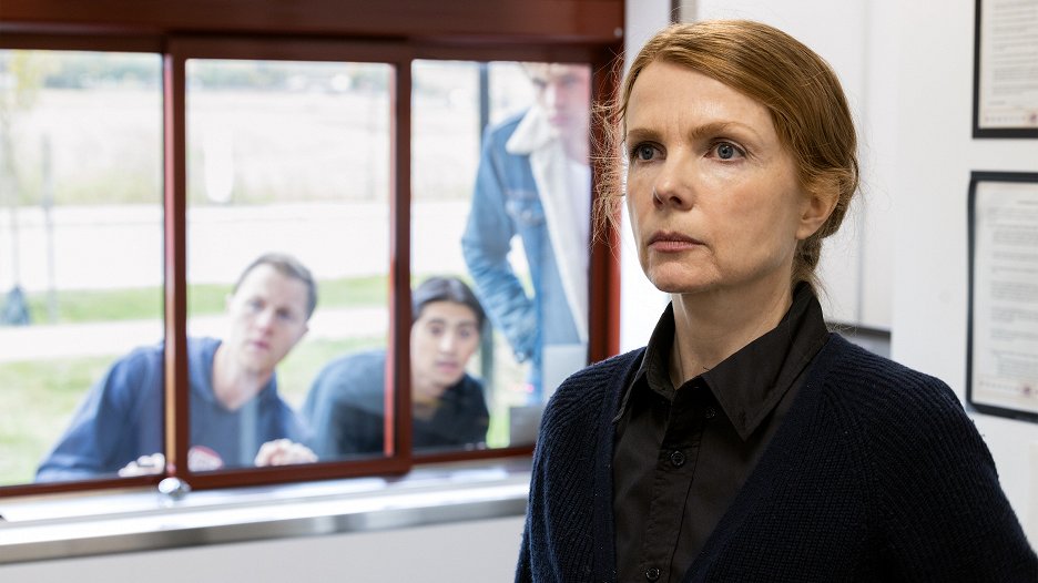 Krypto Kings - Galapagos (E02) (2023) | ČSFD.cz